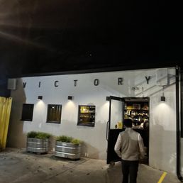 VICTORY SANDWICH BAR - Updated October 2025 - 475 Reviews & 426 Photos ...