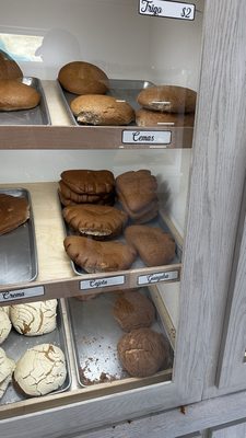 CHELA’S BAKERY - Updated December 2025 - 40 Photos & 81 Reviews - 4022 ...