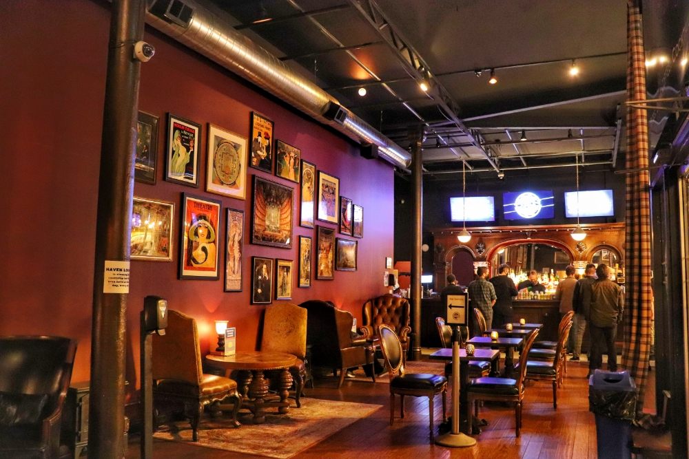 THE DEN BAR AND LOUNGE - 1331 N Milwaukee Ave, Chicago, Illinois ...