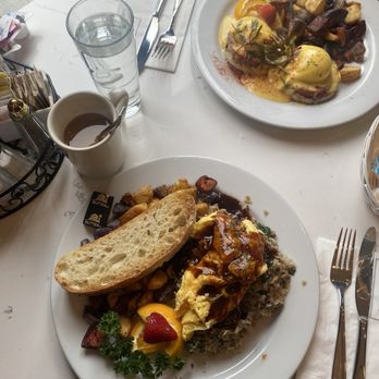 SWEET MAPLE - Updated August 2024 - 7666 Photos & 4899 Reviews - 2101 ...