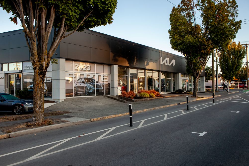 KIA VICTORIA - Updated July 2025 - 15 Photos - 2620 Government St ...