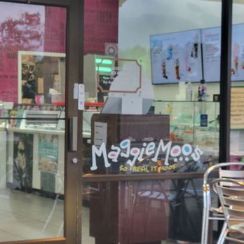 MAGGIE MOO’S ICE CREAM & TREATERY - Updated April 2026 - 74 Photos & 80 ...