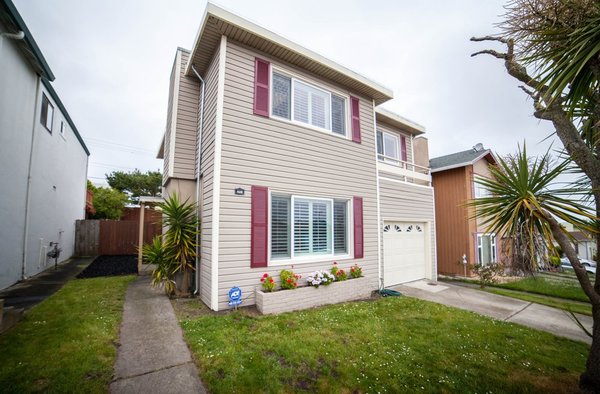 MAX PROPERTY MANAGEMENT - Updated October 2025 - 17 Photos - 3982 ...