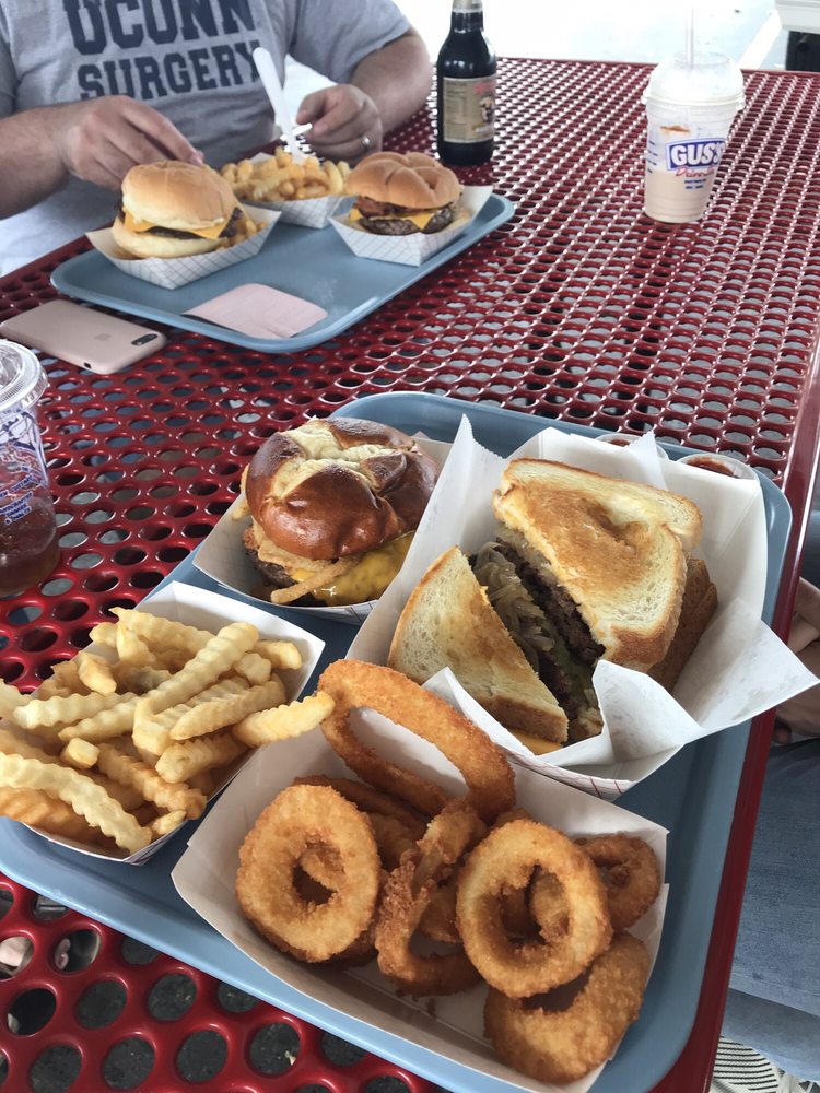 GUS’S DRIVE-IN - 44 Photos & 54 Reviews - 3131 Main St, East Troy, WI ...