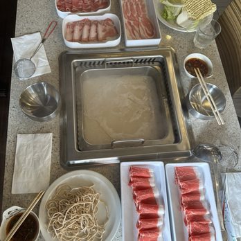 THE POTS HOT POT - Updated November 2024 - 914 Photos & 861 Reviews ...