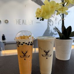 THE ALLEY BOBA TEA - ELK GROVE - Updated September 2025 - 444 Photos ...