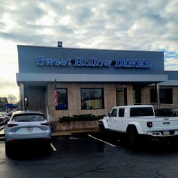 SWEET HOLLOW DINER - Updated December 2025 - 164 Photos & 172 Reviews ...