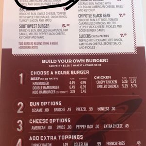 ZO’S GOOD BURGER - NEW CENTER DETROIT - 98 Photos & 79 Reviews - 2894 W ...