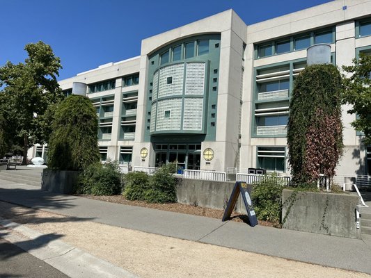 SHIELDS LIBRARY - Updated October 2025 - 67 Photos & 38 Reviews - 100 ...