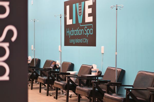 LIVE HYDRATION SPA LONG ISLAND CITY - Updated September 2025 - 4605 ...