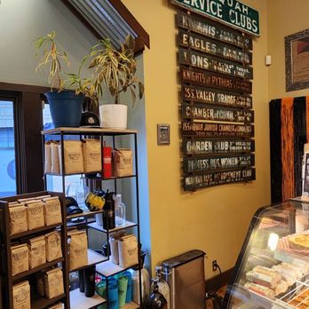 ISSAQUAH COFFEE COMPANY - Updated August 2025 - 412 Photos & 555 ...