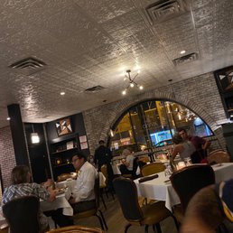 AVVIO - Updated December 2025 - 169 Photos & 172 Reviews - 4358 N ...