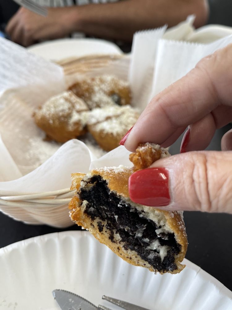 LITTLE MIKE’S PIZZERIA - Updated January 2026 - 177 Photos & 106 ...