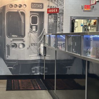 LOOPS - Updated October 2025 - 189 Photos & 292 Reviews - 1629 ...