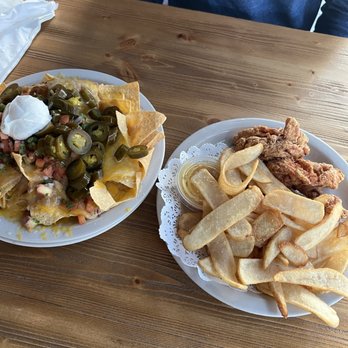 CARPOOL - Updated June 2025 - 34 Photos & 34 Reviews - 900 N Glebe Rd ...