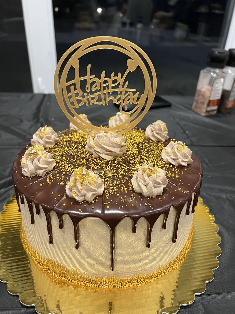 MAMA J’S CAKES - Updated December 2025 - 5325 Avenue Connaught ...