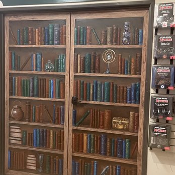 THE WIZARD’S CHEST - Updated December 2024 - 237 Photos & 254 Reviews ...