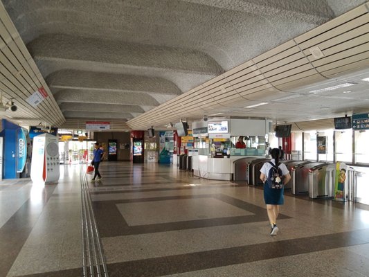 YIO CHU KANG MRT STATION - 3000 Ang Mo Kio Ave 6, Ang Mo Kio, Singapore ...