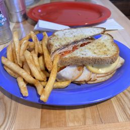 MULLETS UPTOWN ANKENY - Updated August 2025 - 54 Photos & 30 Reviews ...