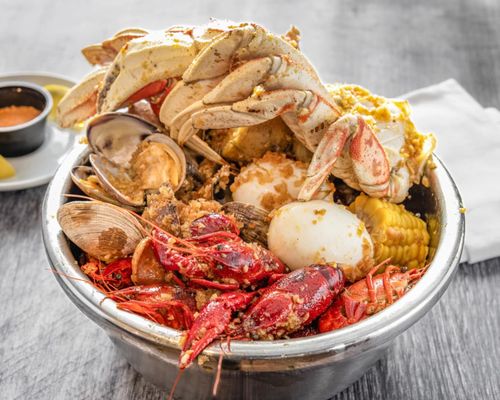 CRAWFISH & HOTPOT - Updated July 2025 - 117 Photos & 38 Reviews - 9447 ...