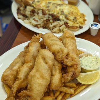 MERIVALE STATION RESTAURANT - Updated December 2025 - 19 Photos - 1884 ...