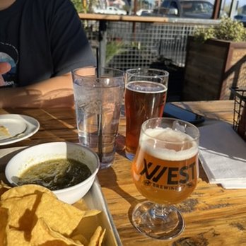 12 WEST BREWING - DOWNTOWN MESA - Updated March 2025 - 444 Photos & 340 ...