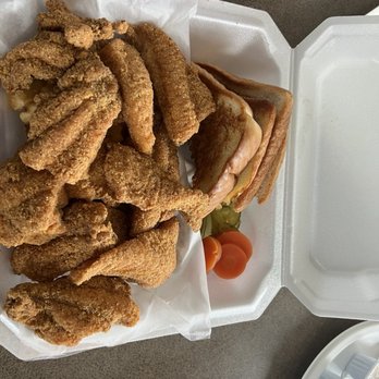 RONNIE’S CATFISH & MORE - Updated December 2025 - 31 Photos & 65 ...