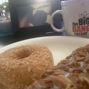 PK DONUTS - Updated November 2024 - 271 Photos & 187 Reviews - 602 S ...