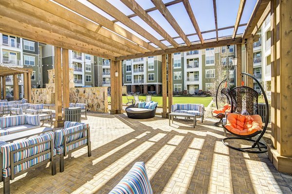 160 ROSS - Updated November 2025 - 69 Photos & 11 Reviews - 160 N Ross ...