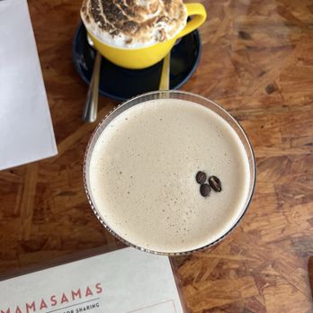 MAMASAMAS RESTAURANT - Updated December 2025 - 191 Photos & 109 Reviews ...