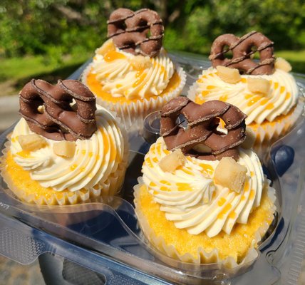 CAKE TOWN BAKERY - Updated April 2025 - 85 Photos & 27 Reviews - 903 N ...