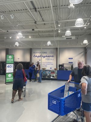 GOODWILL NYNJ STORE & DONATION CENTER - Updated May 2024 - 88 Dunning ...