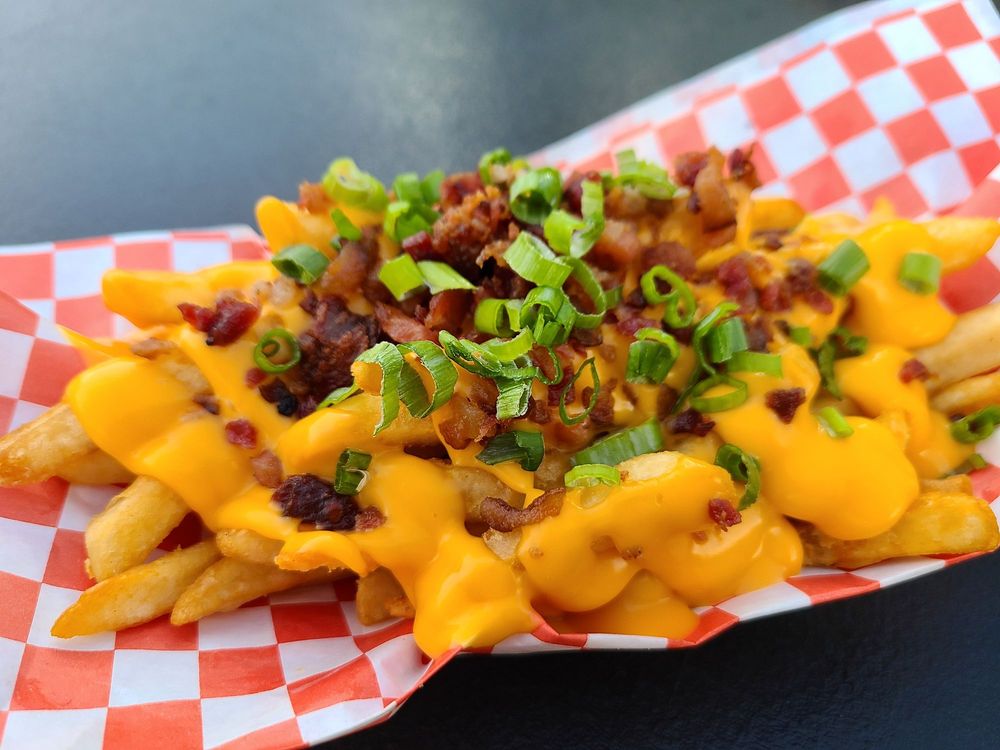 PIPO BURGERS ON WHEELS - Updated July 2025 - 175 Photos & 57 Reviews ...