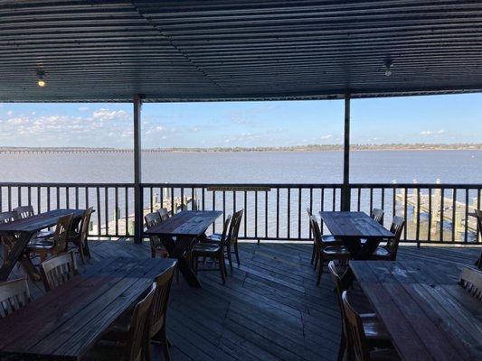 THE RIVERSIDE SEAFOOD AND GRILL - Updated June 2024 - 47 Photos & 21 ...