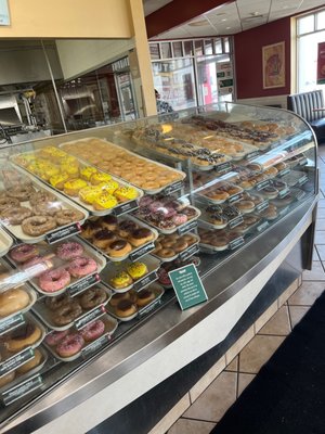 KRISPY KREME - Updated December 2025 - 56 Photos & 62 Reviews - 14 ...