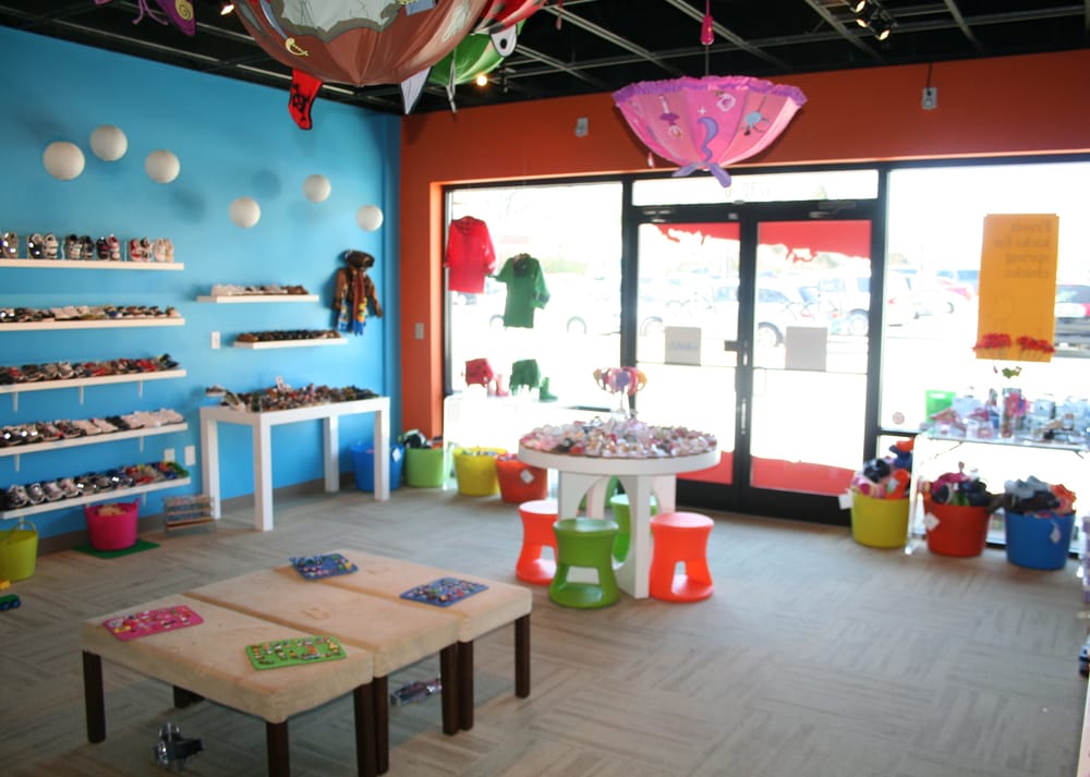 KIXX - Updated December 2025 - 16 Reviews - 1730 E Woodlawn Rd ...