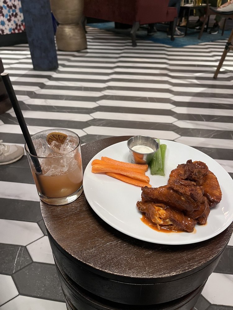 PUTTERY - Updated August 2024 - 428 Photos & 226 Reviews - 800 F St. NW ...