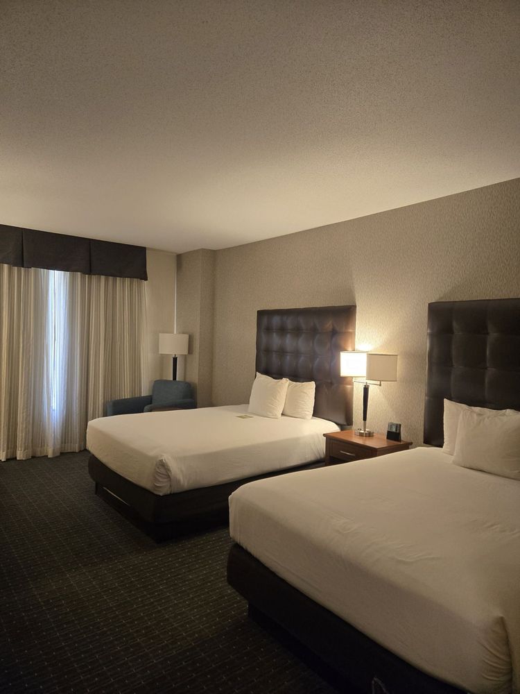 DRURY INN & SUITES PHOENIX CHANDLER FASHION CENTER - Updated May 2025 ...