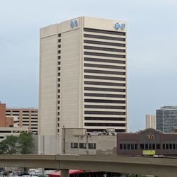 BLUE CROSS AND BLUE SHIELD OF MICHIGAN - 75 Reviews - 600 E Lafayette ...