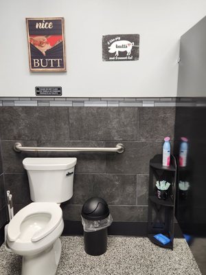 MELVIN “ HOG TOWN “ TAVERN - Updated December 2025 - 31 Photos & 11 ...