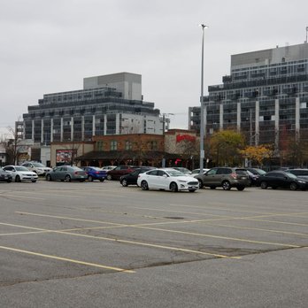 CINEPLEX CINEMAS QUEENSWAY AND VIP - Updated April 2025 - 200 Photos ...