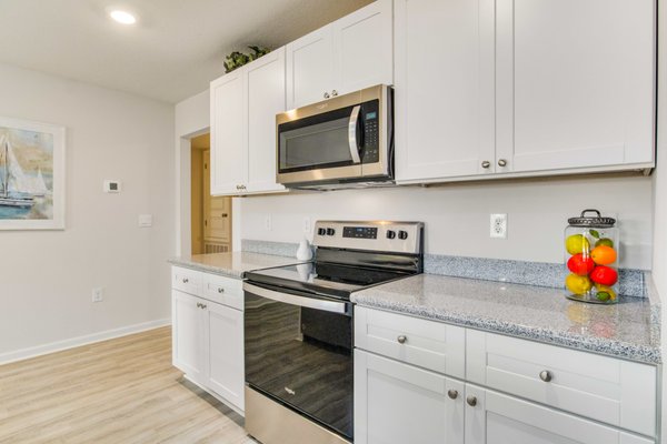 MONARCH PLACE - Updated September 2025 - 20 Photos - 420 Monarch Lane ...