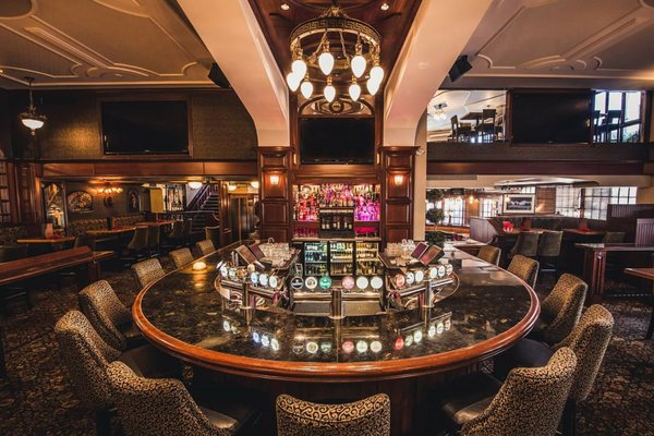 THE STICKY WICKET - Updated May 2024 - 104 Photos & 175 Reviews - 919 ...