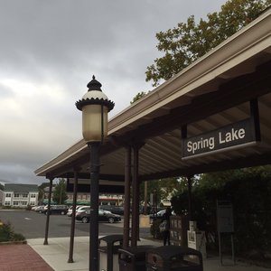 NEW JERSEY TRANSIT LITTLE SILVER TRAIN STATION - Updated August 2025 ...