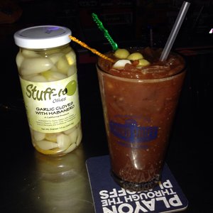 WONDER BAR - 21 Photos & 17 Reviews - Dive Bars - 1195 S Wells Ave ...