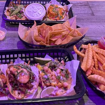 THE WAVES TACO CLUB - Updated July 2024 - 270 Photos & 221 Reviews ...