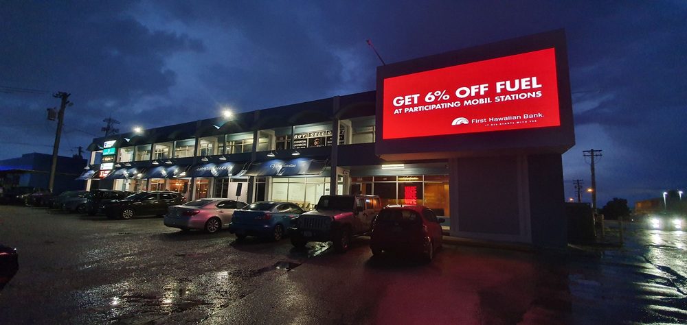 LUXE VAPE JUNCTION LOUNGE - 10 Photos - 119 S Marine Corps Dr, Tamuning ...