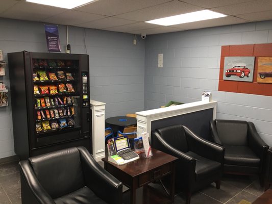 HAWK FORD OF ST. CHARLES - Updated December 2025 - 14 Photos & 73 ...