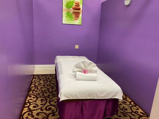 ROYAL MASSAGE SPA - Updated December 2025 - 72 Reviews - 22710 Ventura ...