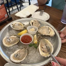 HALF SHELLS SEAFOOD GRILL - Updated October 2025 - 672 Photos & 604 ...